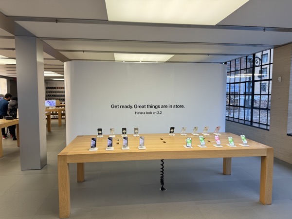 Apple Vision Pro Retail Display Update – Bianco Mac